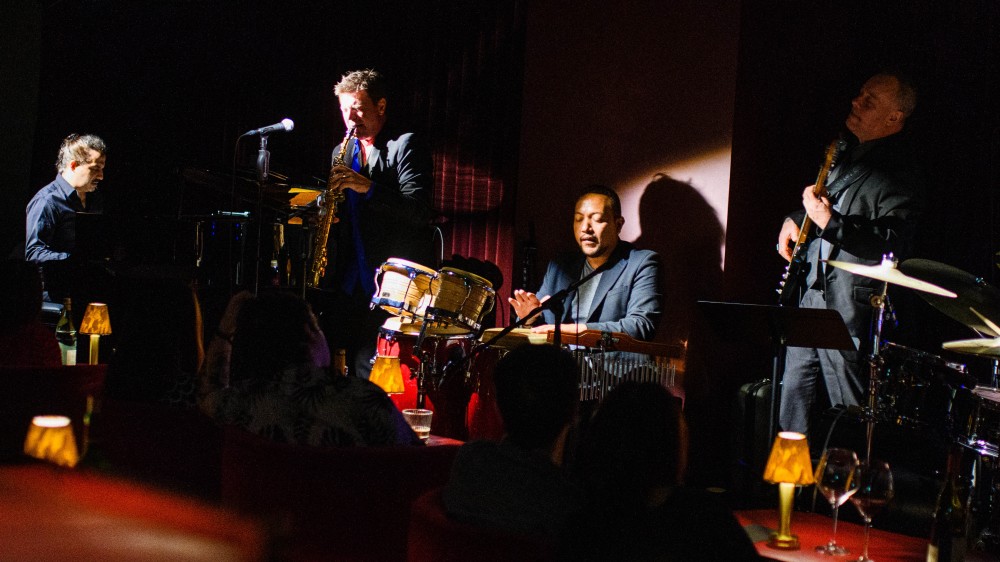 由 Jazz 到 Hip Hop：COMPLEX 專訪電音 DJ 兼小提琴家 Olivia Dawn Mok | Complex